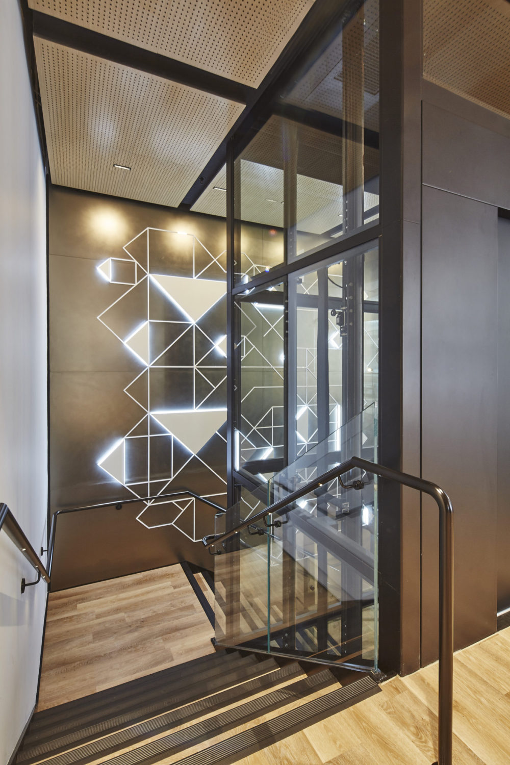 HSBC 333 George Street | Active Metal