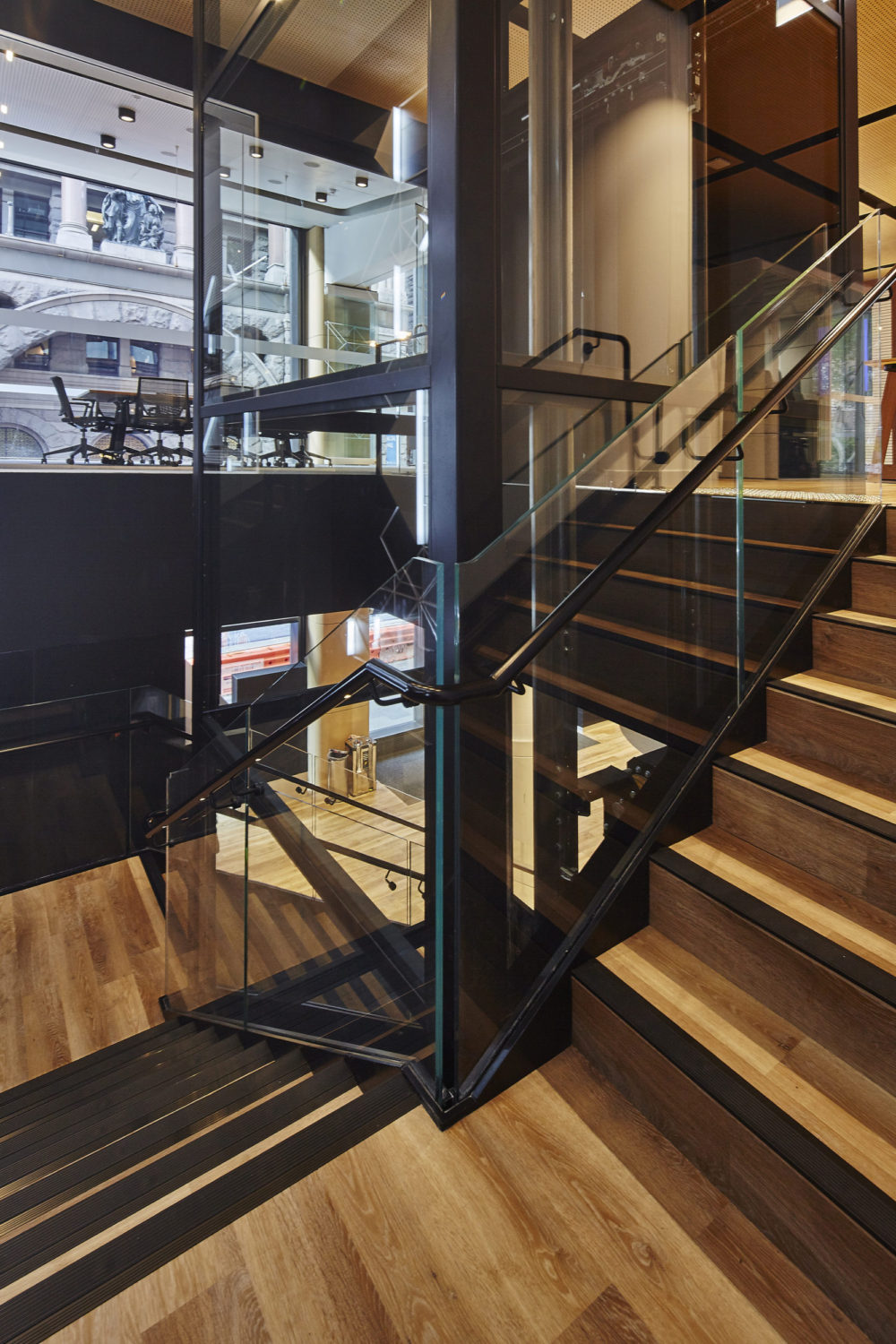 HSBC 333 George Street | Active Metal