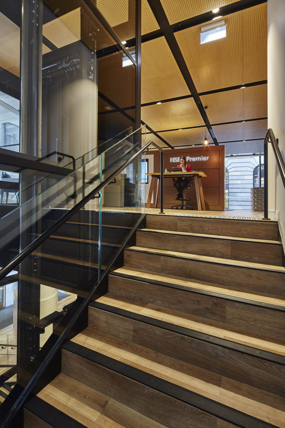 HSBC 333 George Street | Active Metal