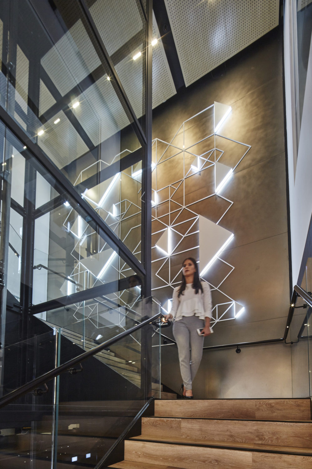 HSBC 333 George Street | Active Metal